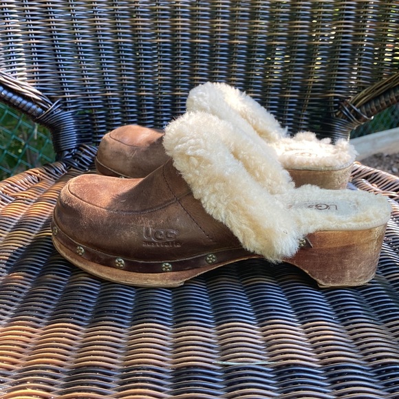 UGG | Shoes | Copy Y2k Ugg Leather Shearling Clog Mule | Poshmark